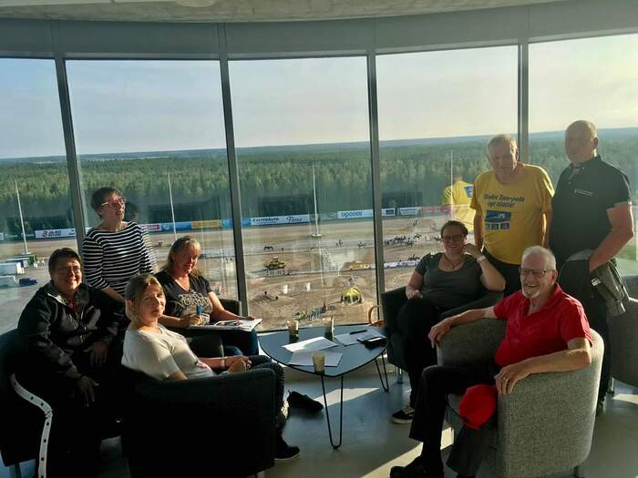 Yhteystiedot :: Härmän Ravirata